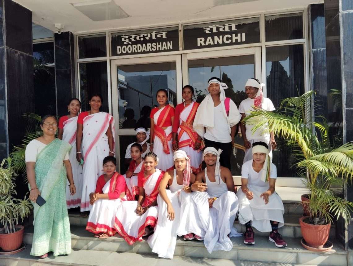 Ingenious Mobile Radio Spreading Wings To Preserve Endangered Asur ...